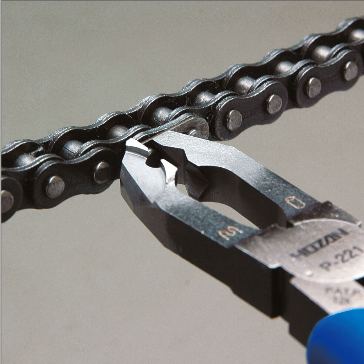 P-221 Chain Pliers [HOZAN] HOZAN TOOL INDUSTRIAL CO., LTD.